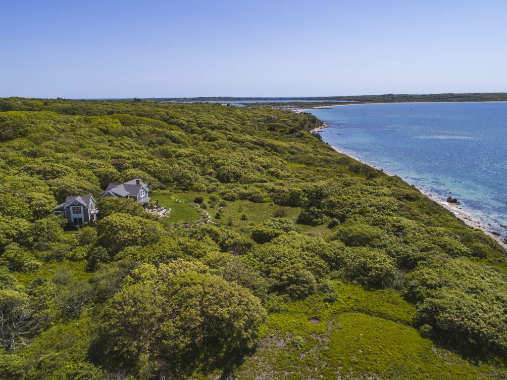 3. Menemsha Inn Road Waterfront Chilmark - Lead - Copy - Martha's ...